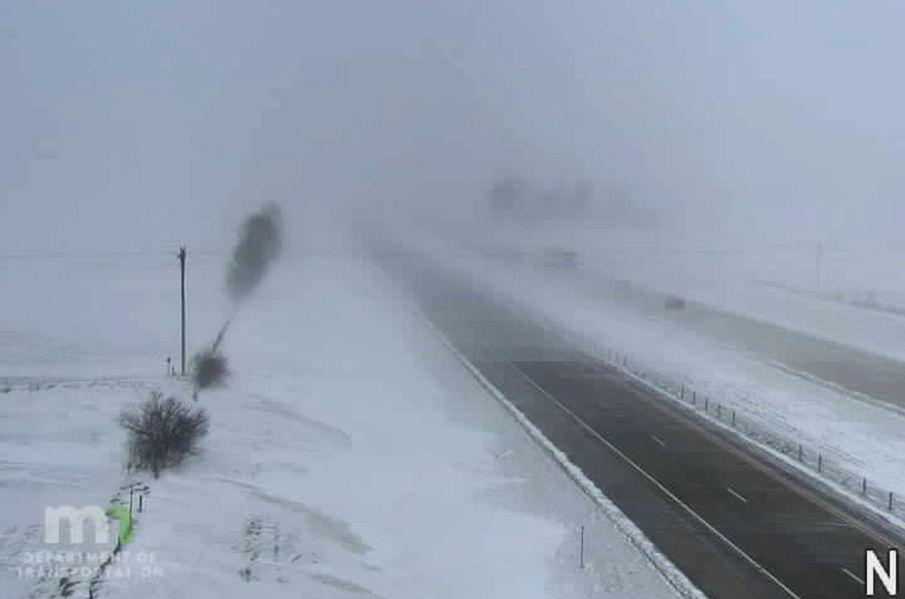 Update: Blizzard warning in northern Iowa; multiple crashes reported o...