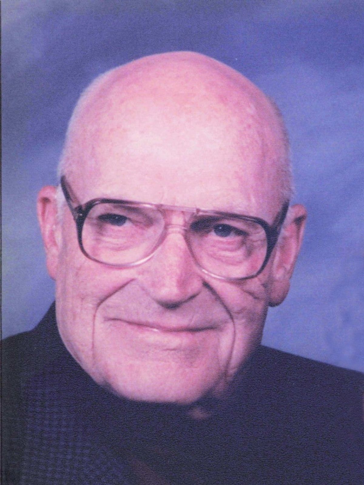 Warren Kelly