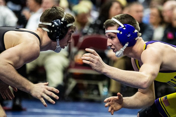 Brandenburg wins state title and breaks school win record