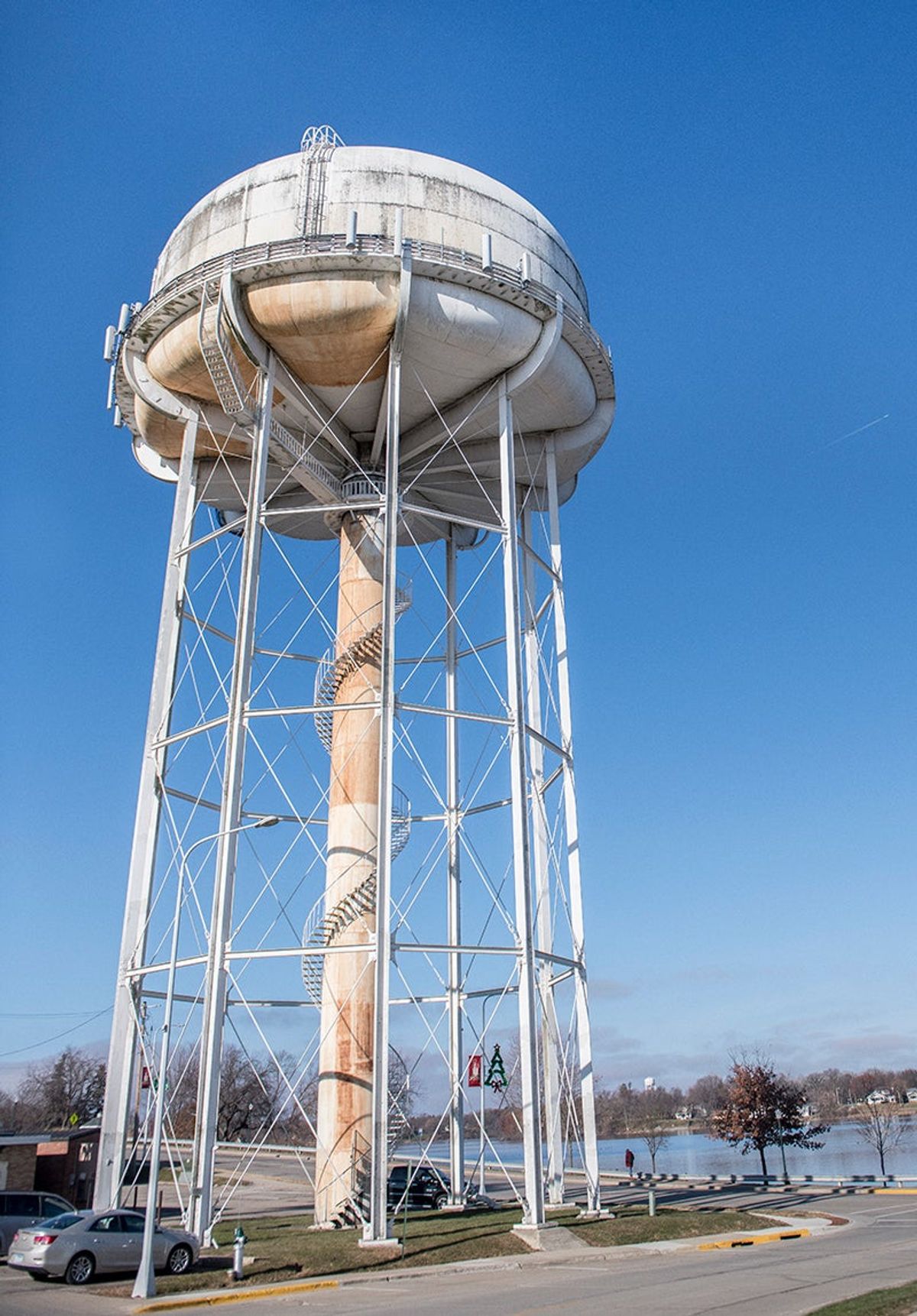 Council awards $6.9M water tower contract