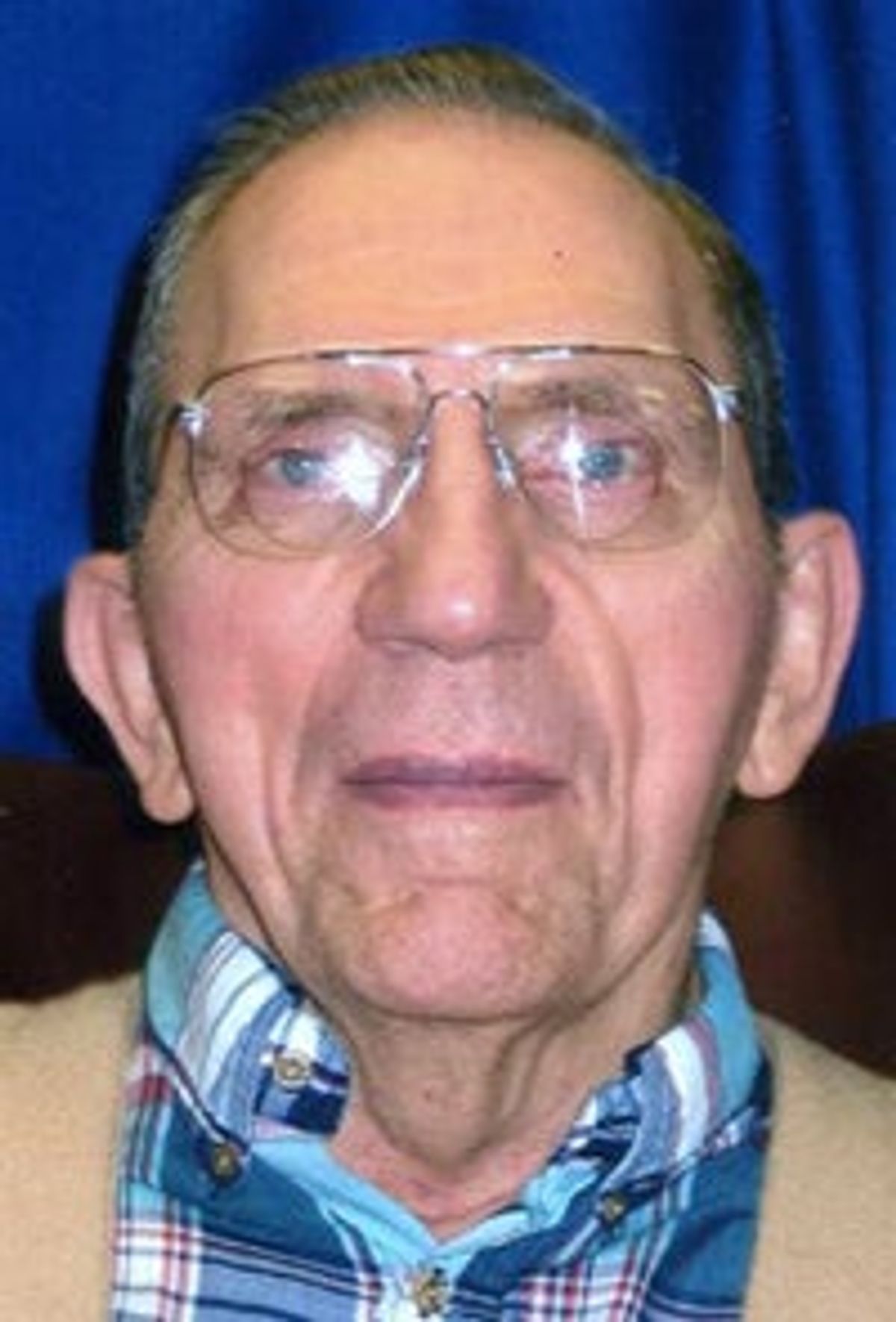 Theodore Carlson, 82, Wells