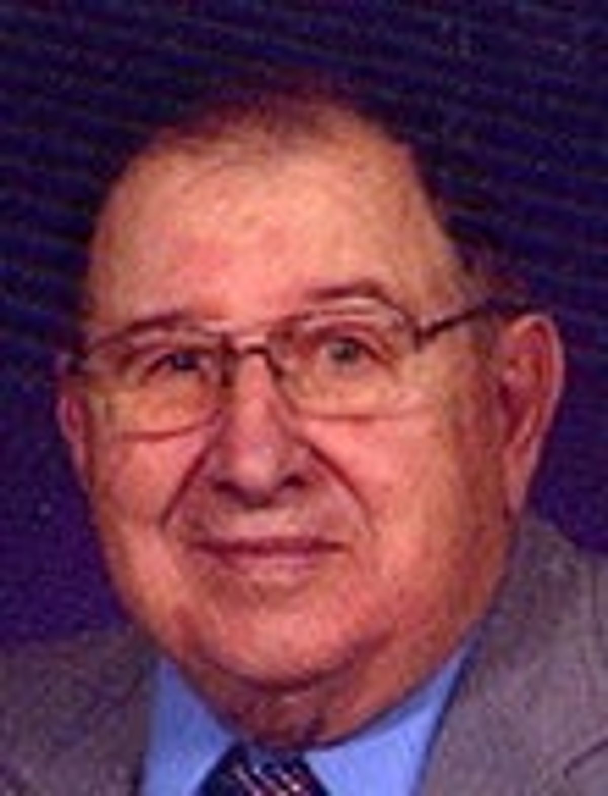 Emil Stenzel, 81, Wells