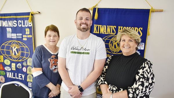 New foundation honors Bobby G. Elmore, helps people in need