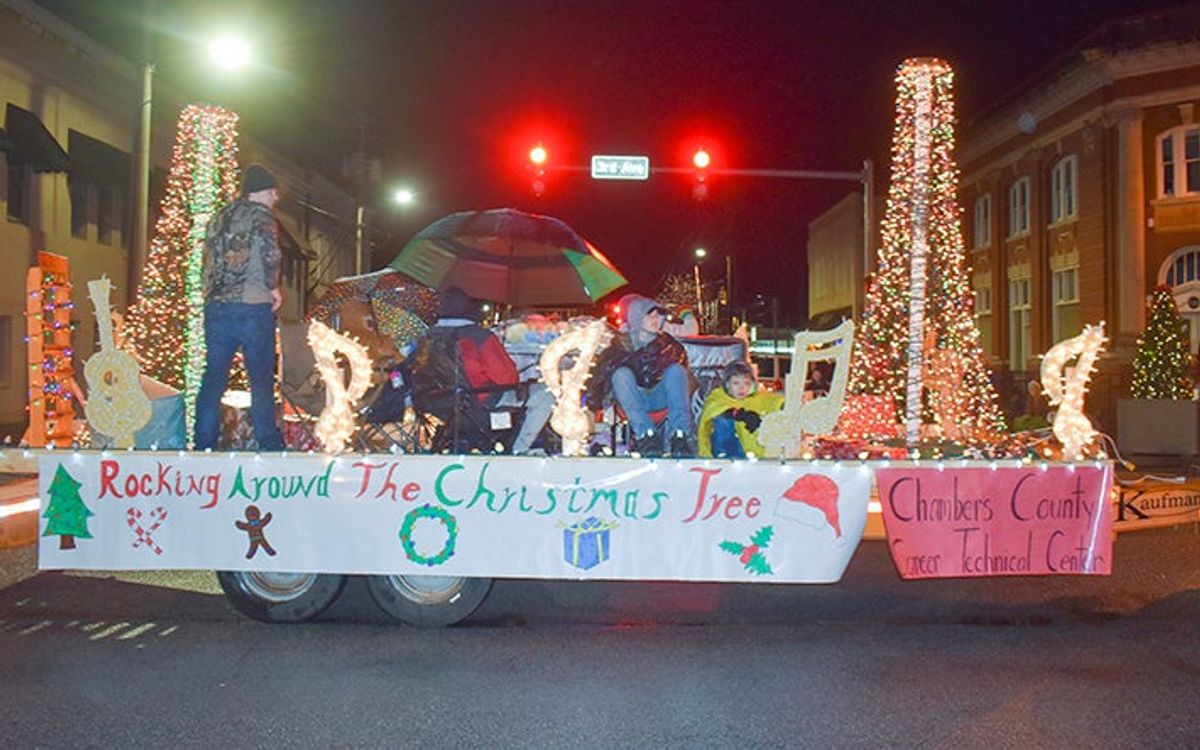 Annual Valley Wide parade celebration continues despite cold...