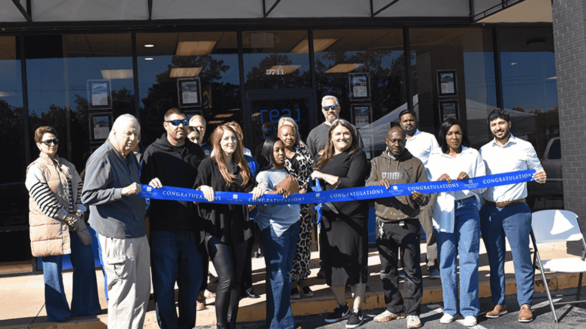 Terri Kelley Group hosts grand re-opening at new location in Valley