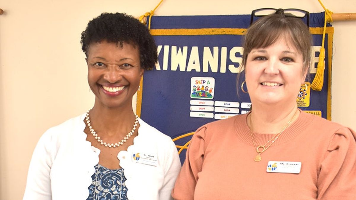 School Board celebrates Amazing Shake winners