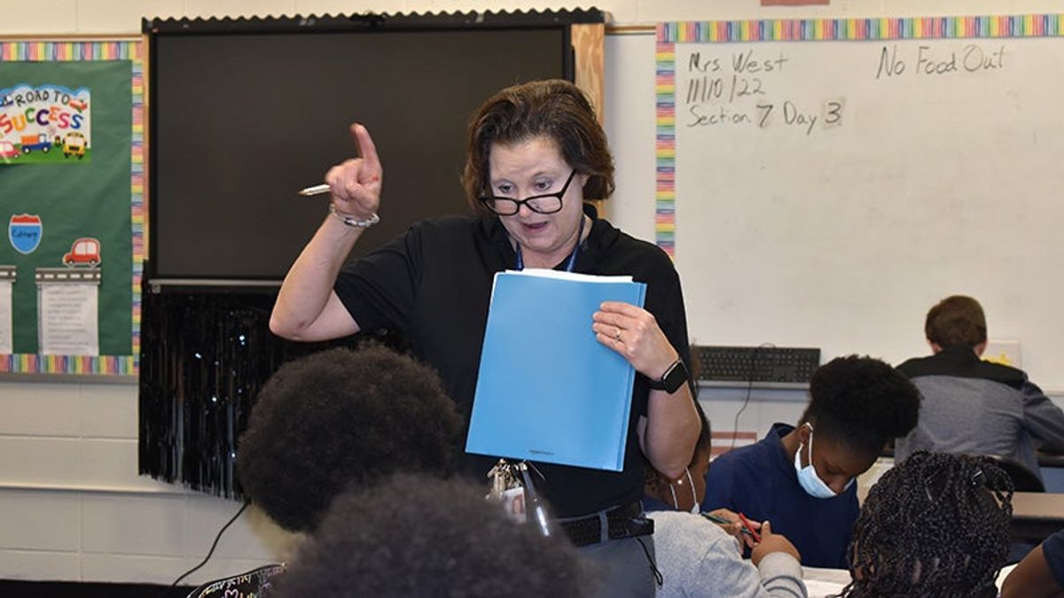 Cooking her way to Teacher of the Year