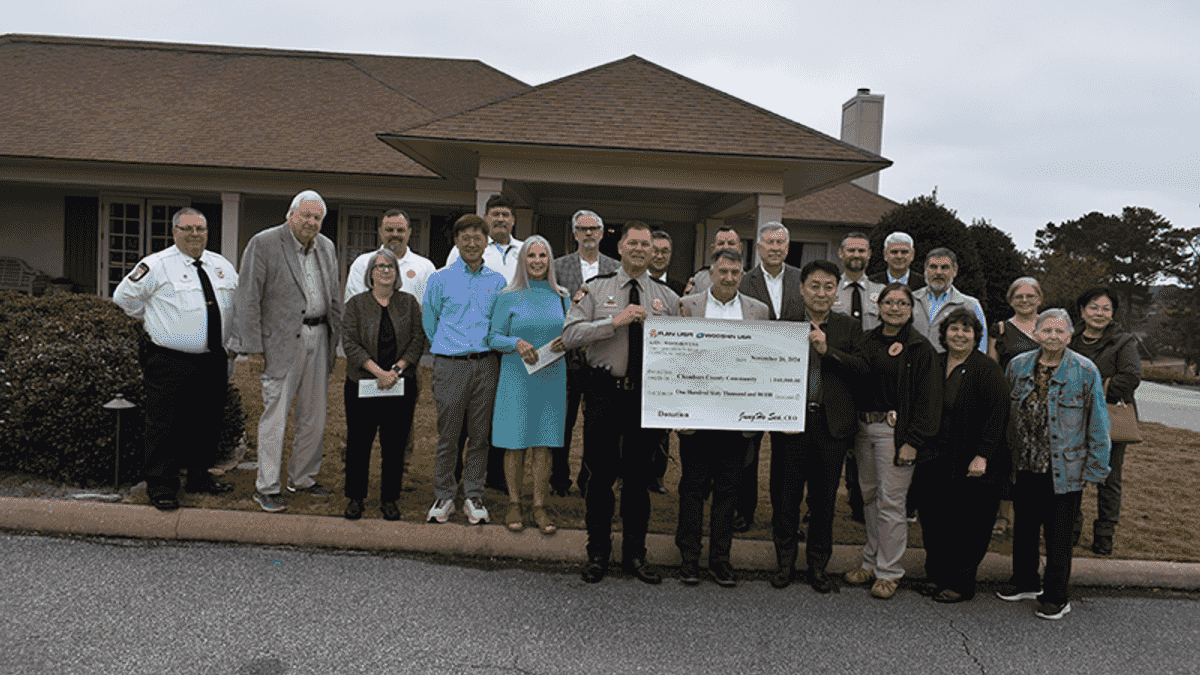 Ajin, Wooshin USA hosts luncheon, donates $160K to community