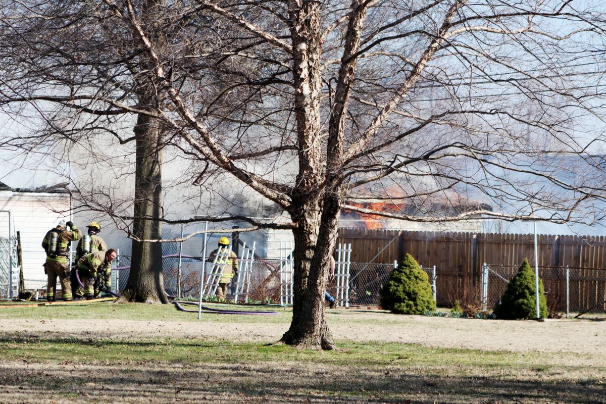 Fire crews contain three-structure fire in Miner