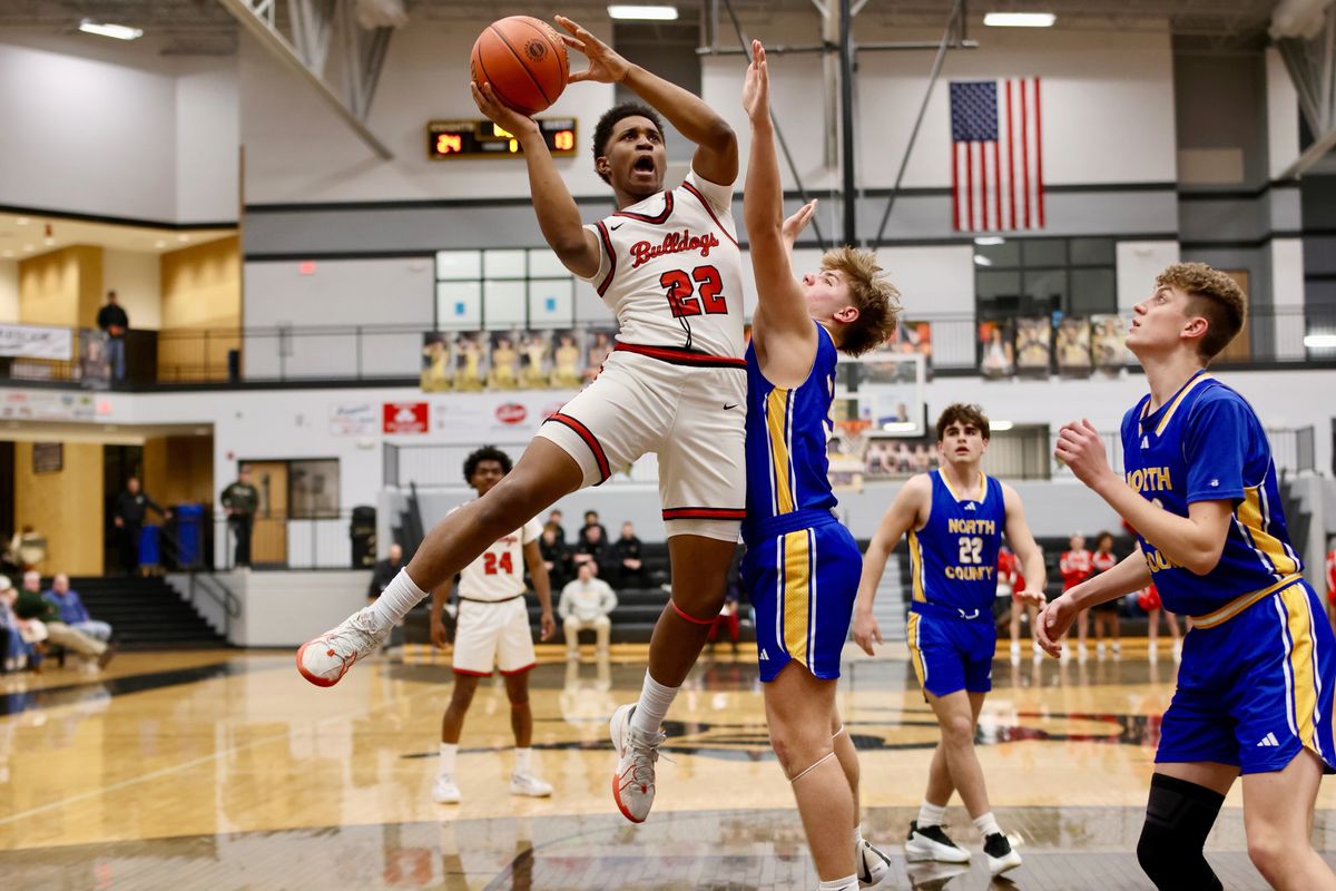 C5D1: Sikeston runs wild, drops North County 113-64