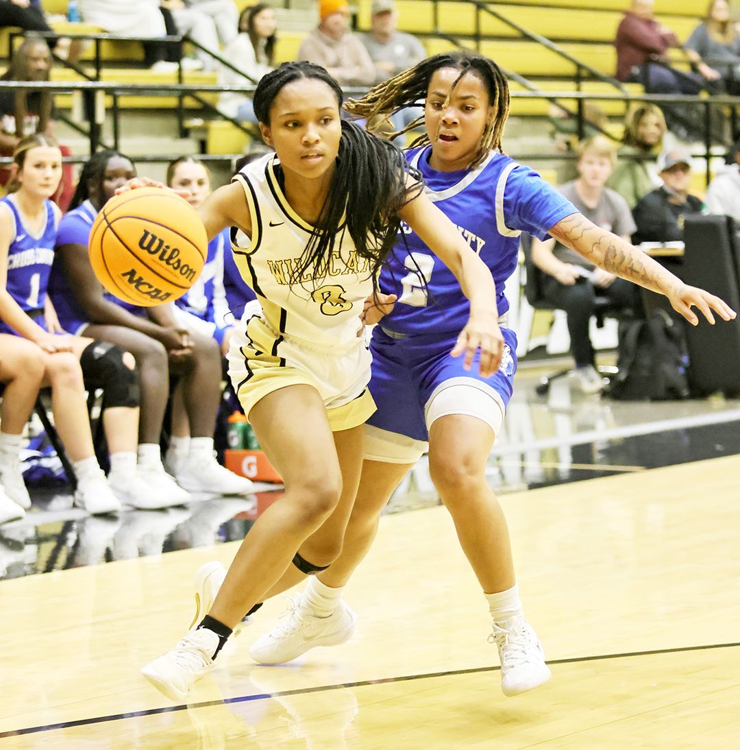 Lady Wildcats fall to Cross County in home opener