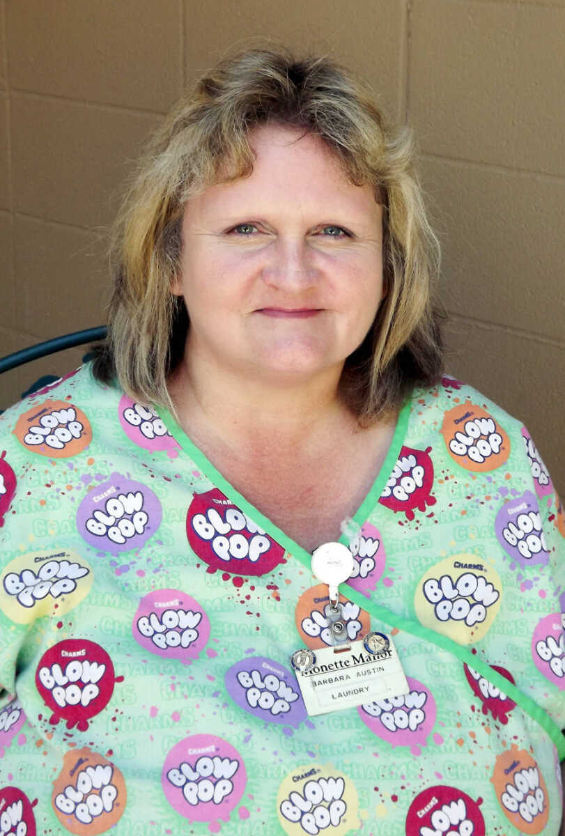 Barbara Austin named Sept. Employee of the Month at Monette Manor