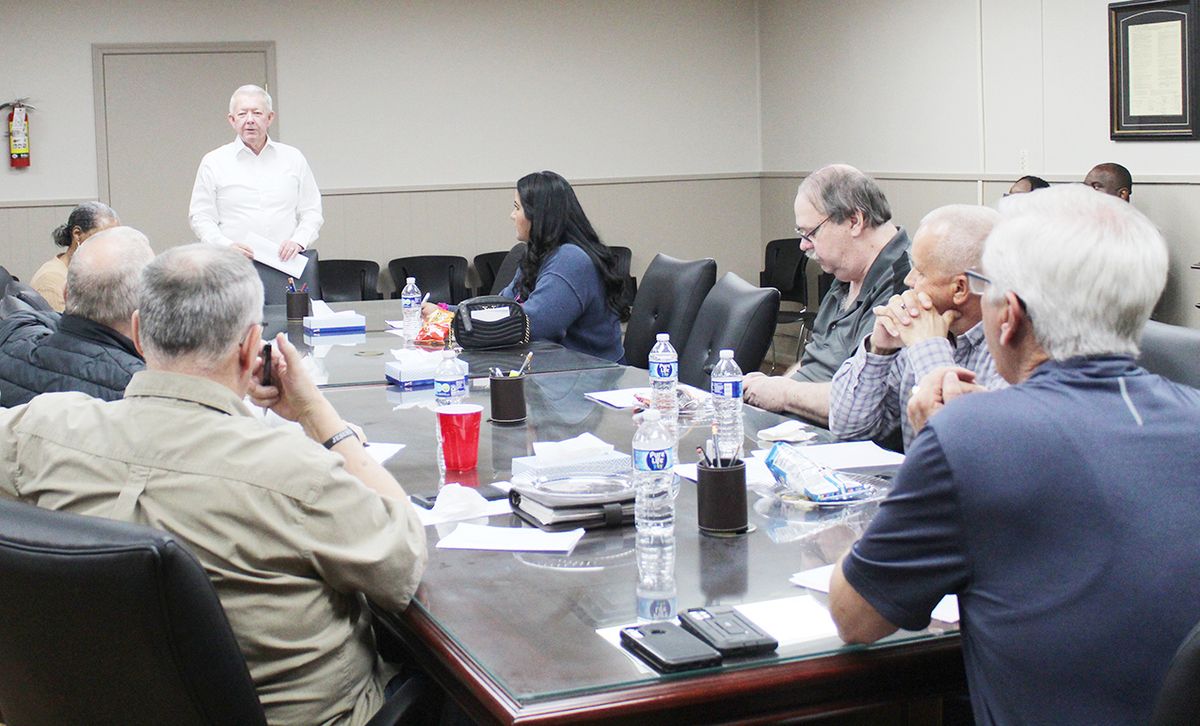 Judge Nelson hosts mayors from around the county