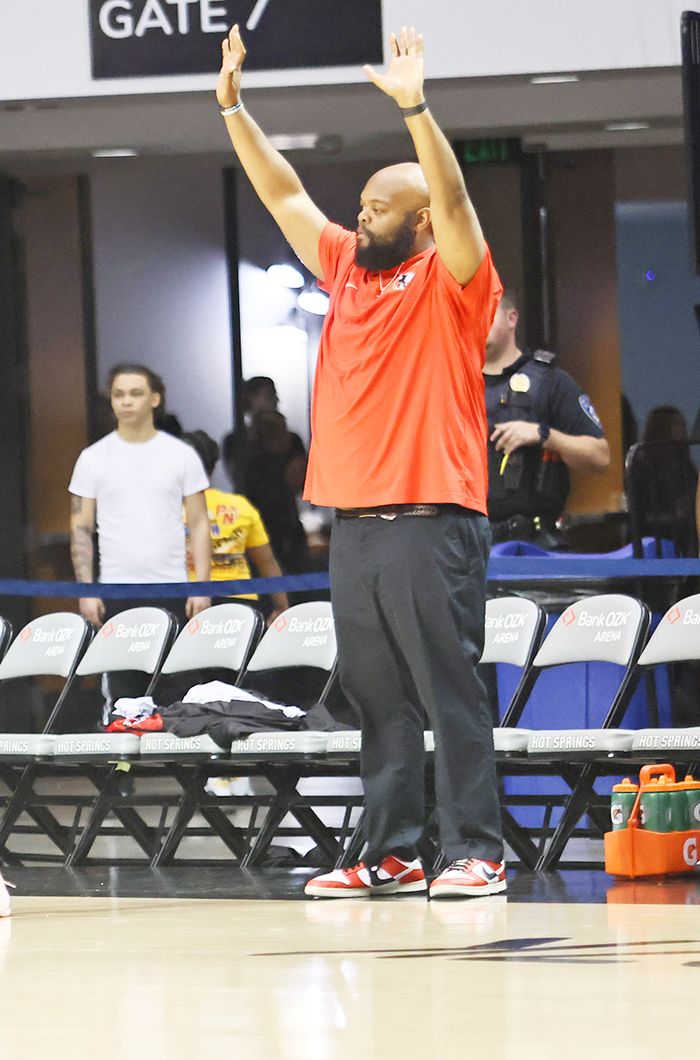 Thaxton makes his mark on Arkansas basketball history Coach looks for ...