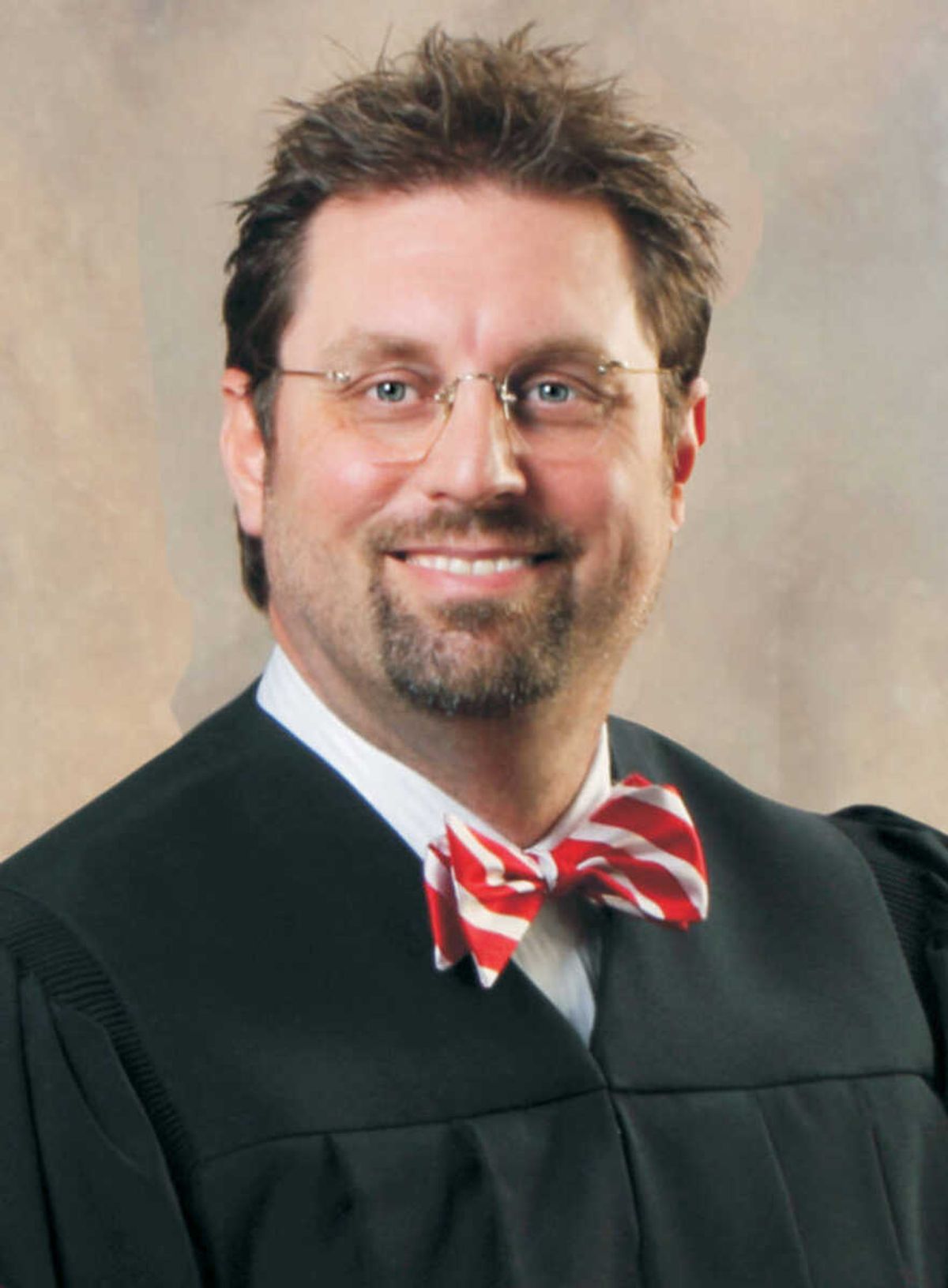 Fowler kicks-off campaign for District Court Judge