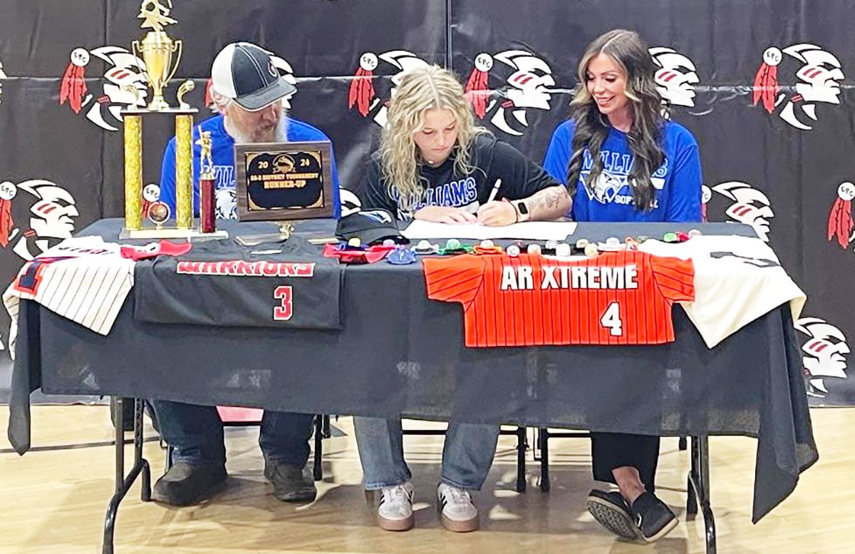 Strop signs to play softball at WBU