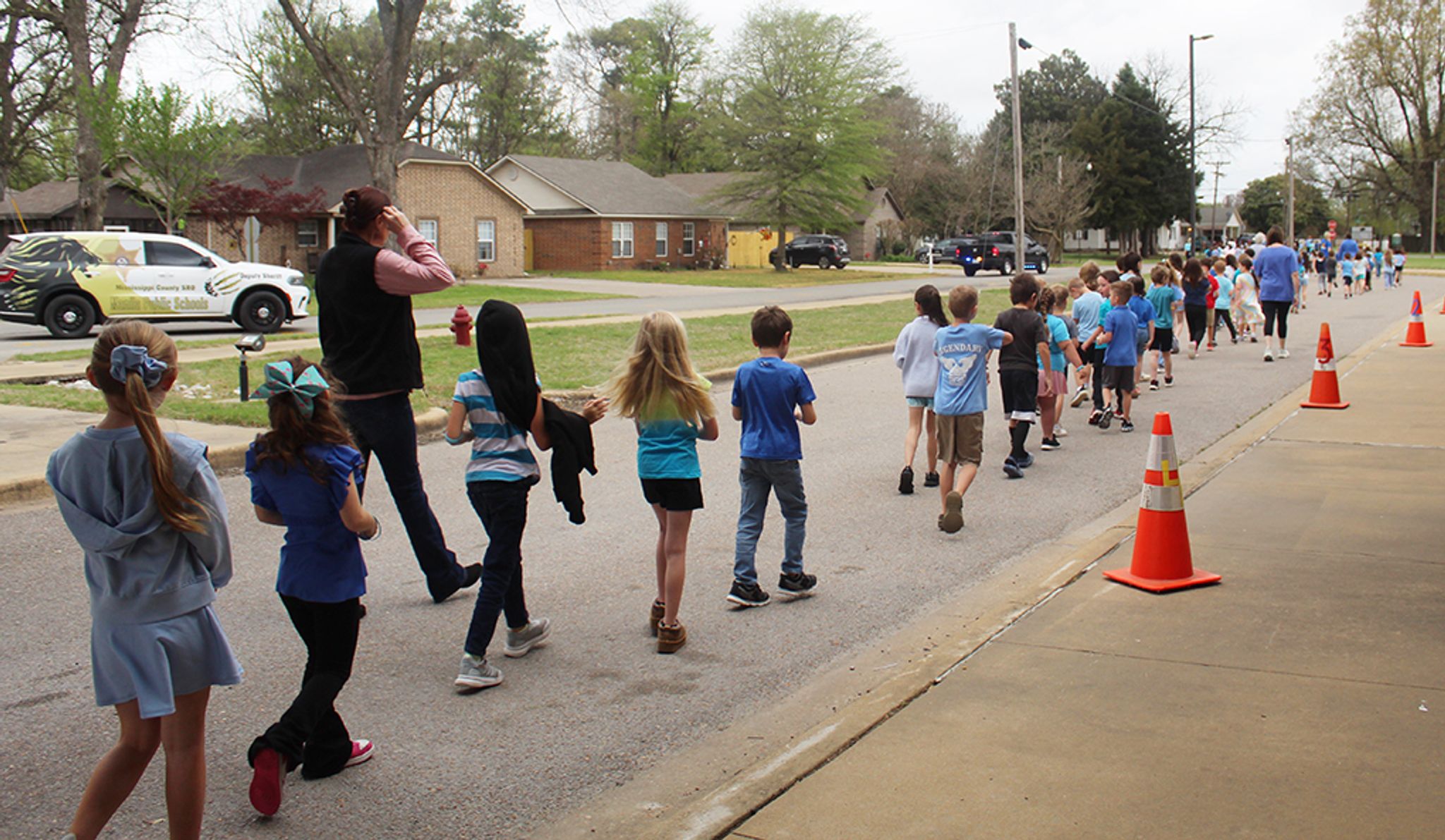 Manila Elementary students walk for Autism Awareness