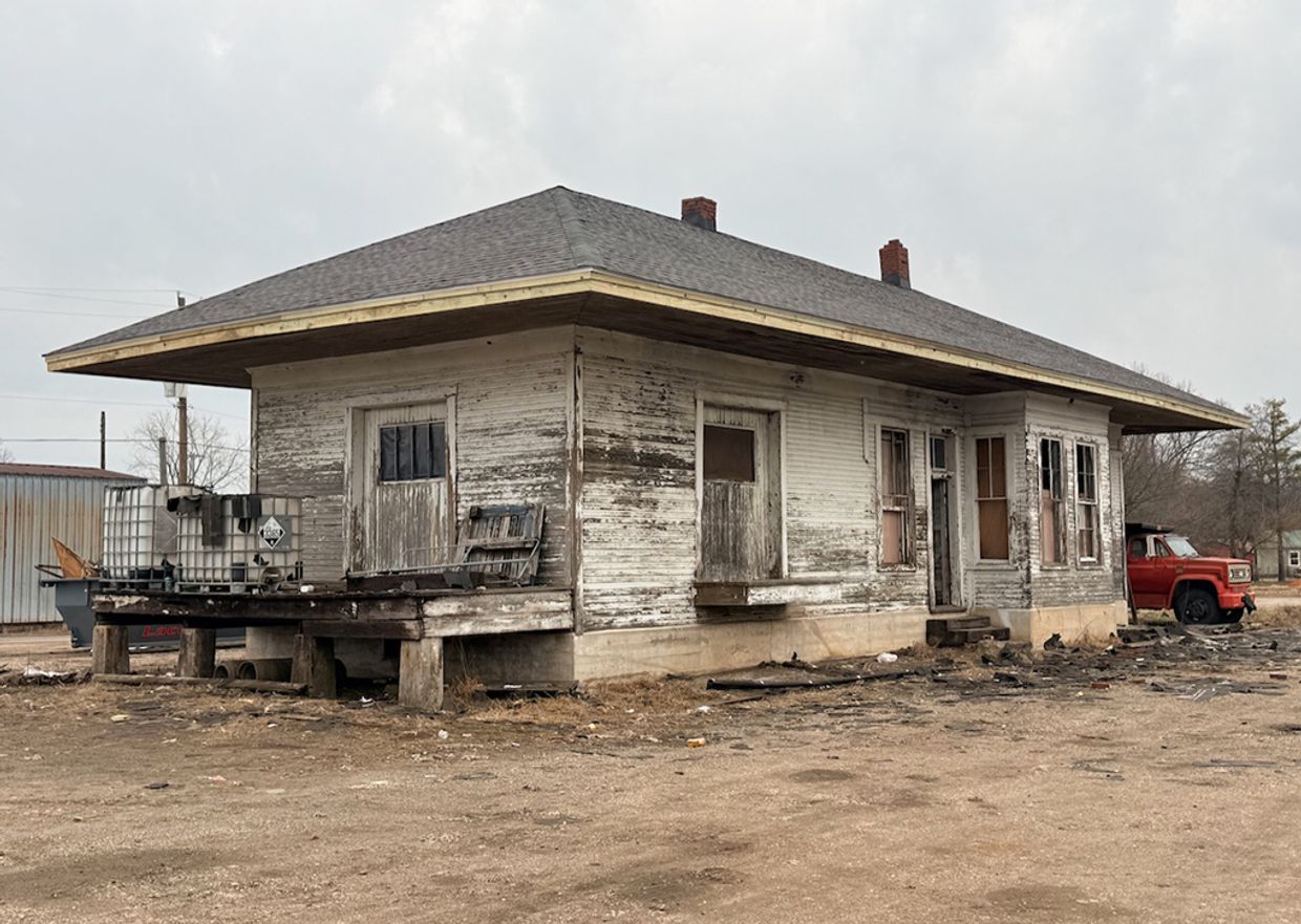 Leachville Beautification Commission secures historic train depot in l...