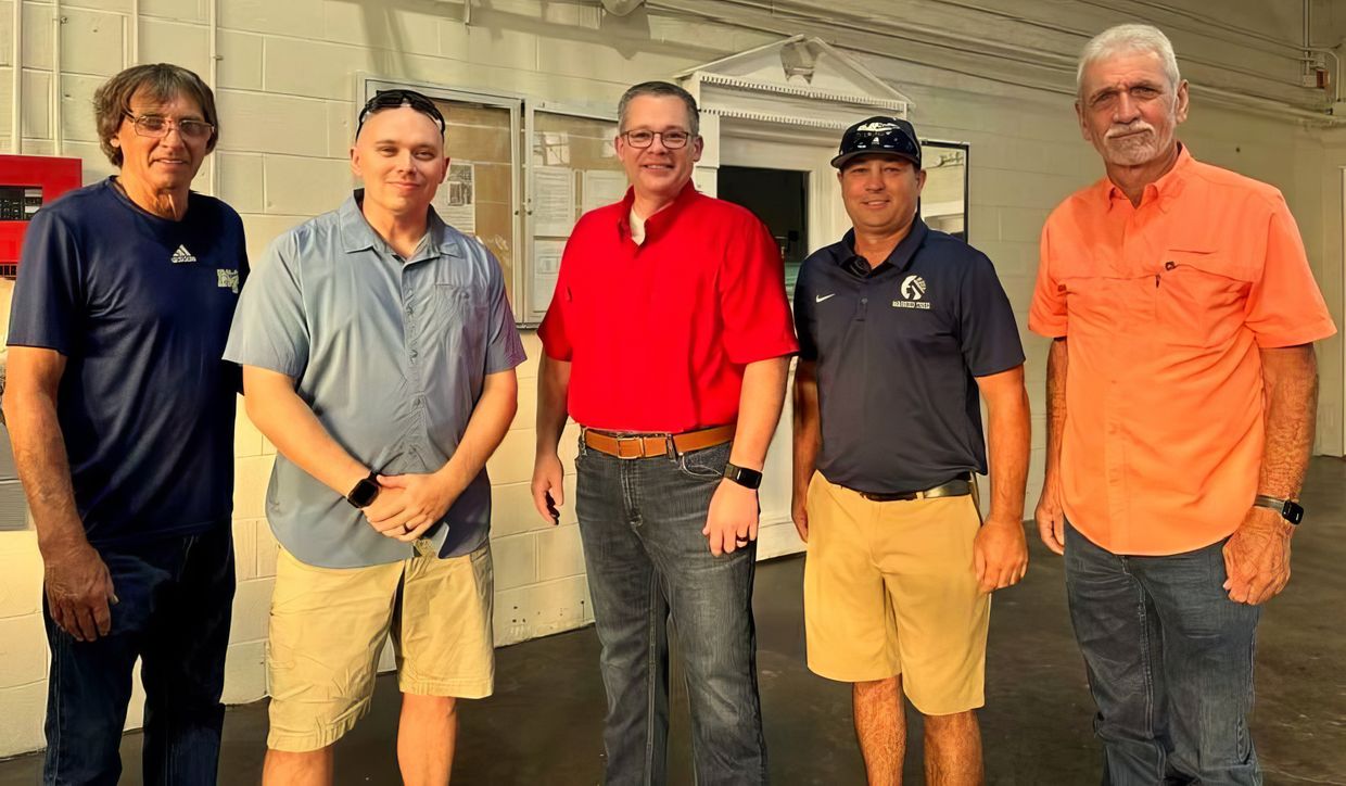 Sheriff Molder holds appreciation fish fry