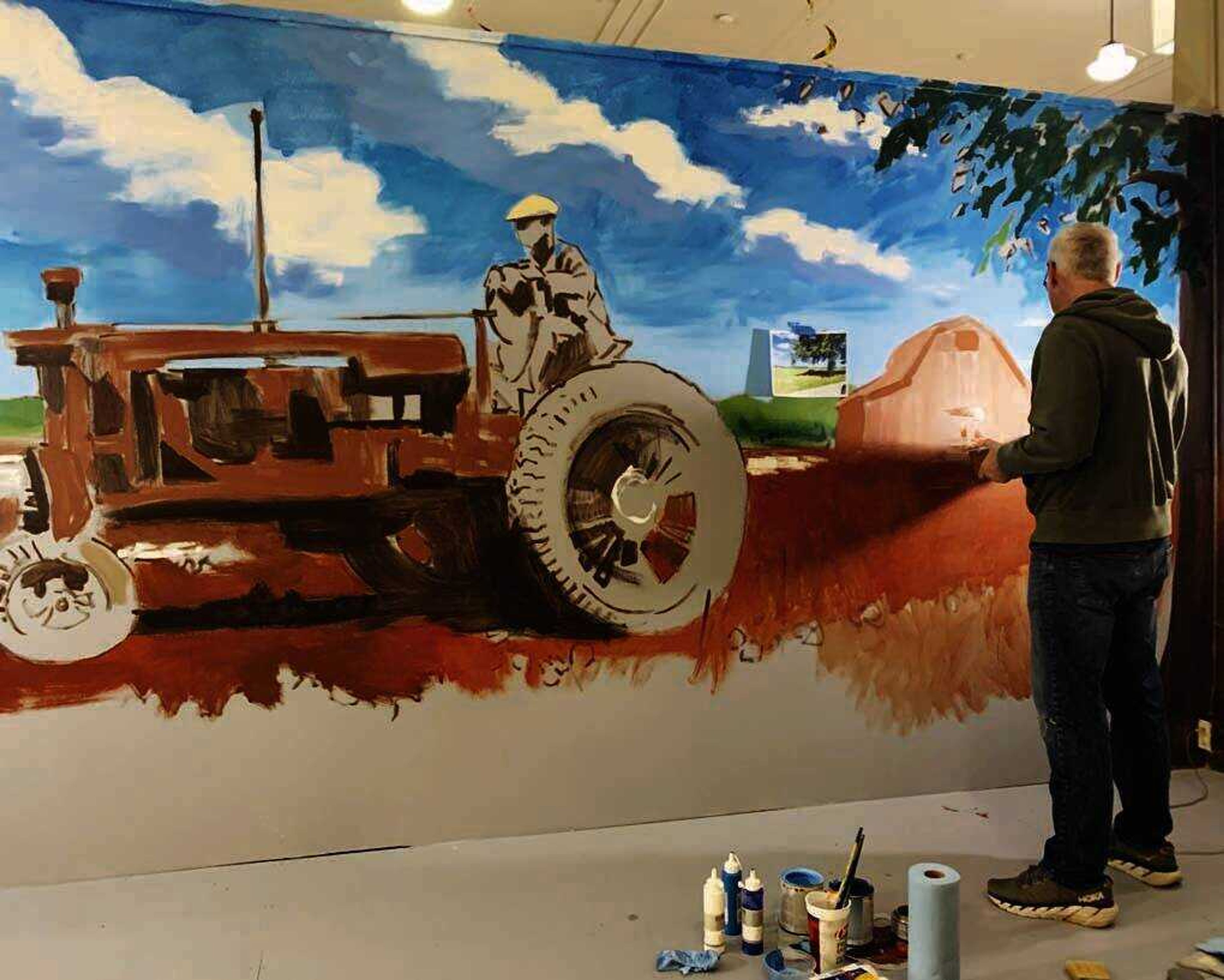 New mural depicts farming in the Delta
