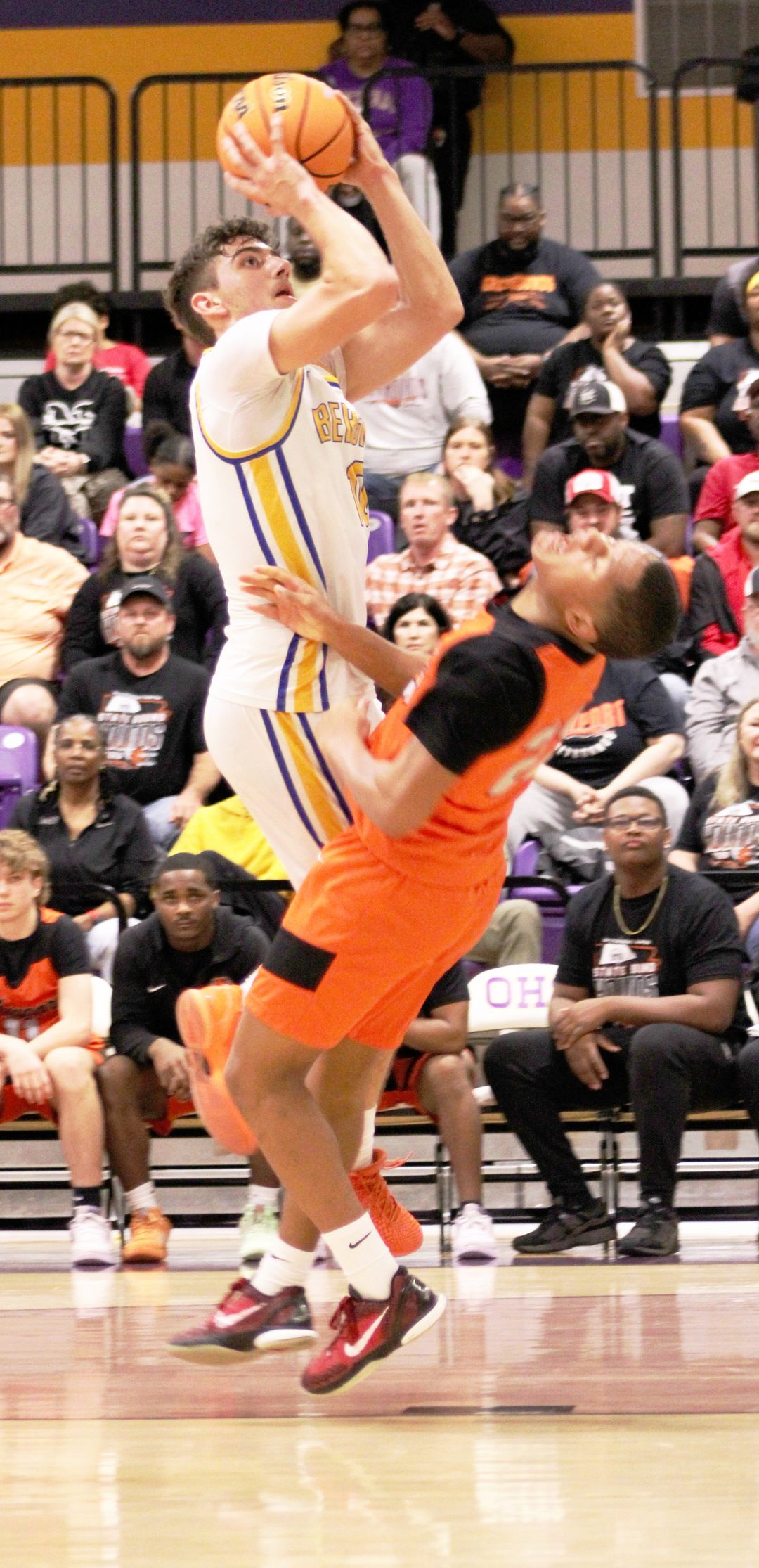 3A State Tournament at Osceola: Newport last second steal an...