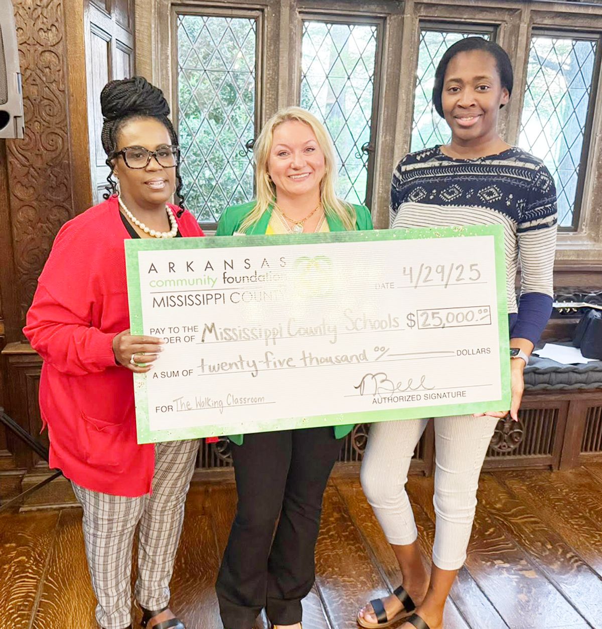 MCCF celebrates 25 years/ donates $25,000 to Walking Classro...