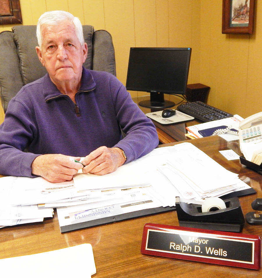 Leachville Mayor Ralph Wells dies at 80