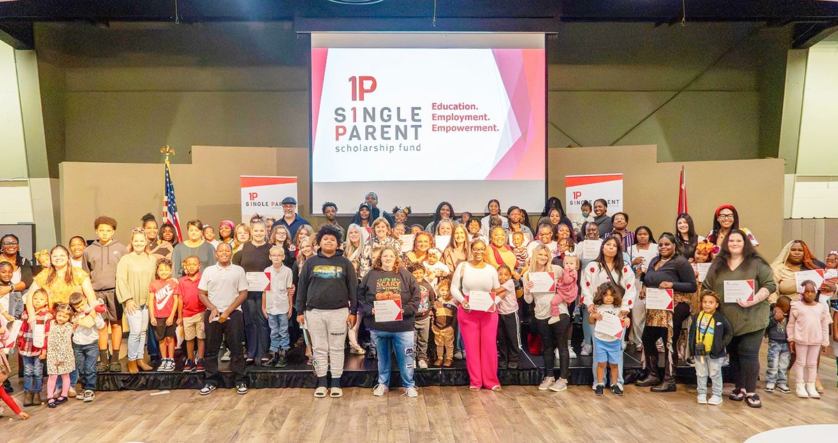 Arkansas Single Parent Scholarship Fund awards $143,000 to 99 recipien...