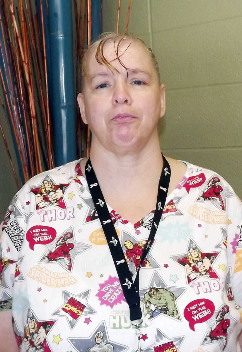 Cindy Miller named Monette Manor employee of the month