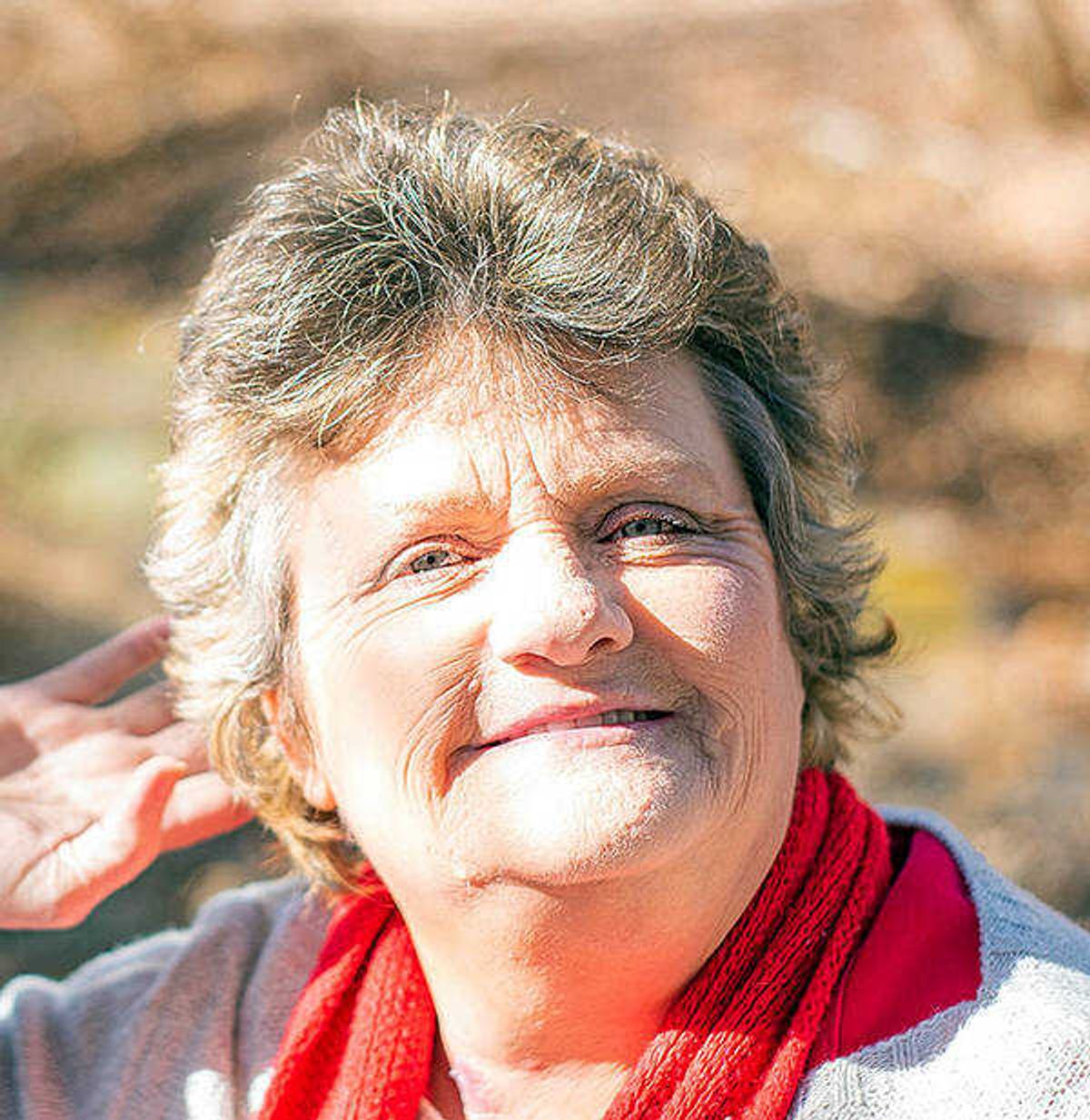 Maria Ann (Angie Horton) Beach