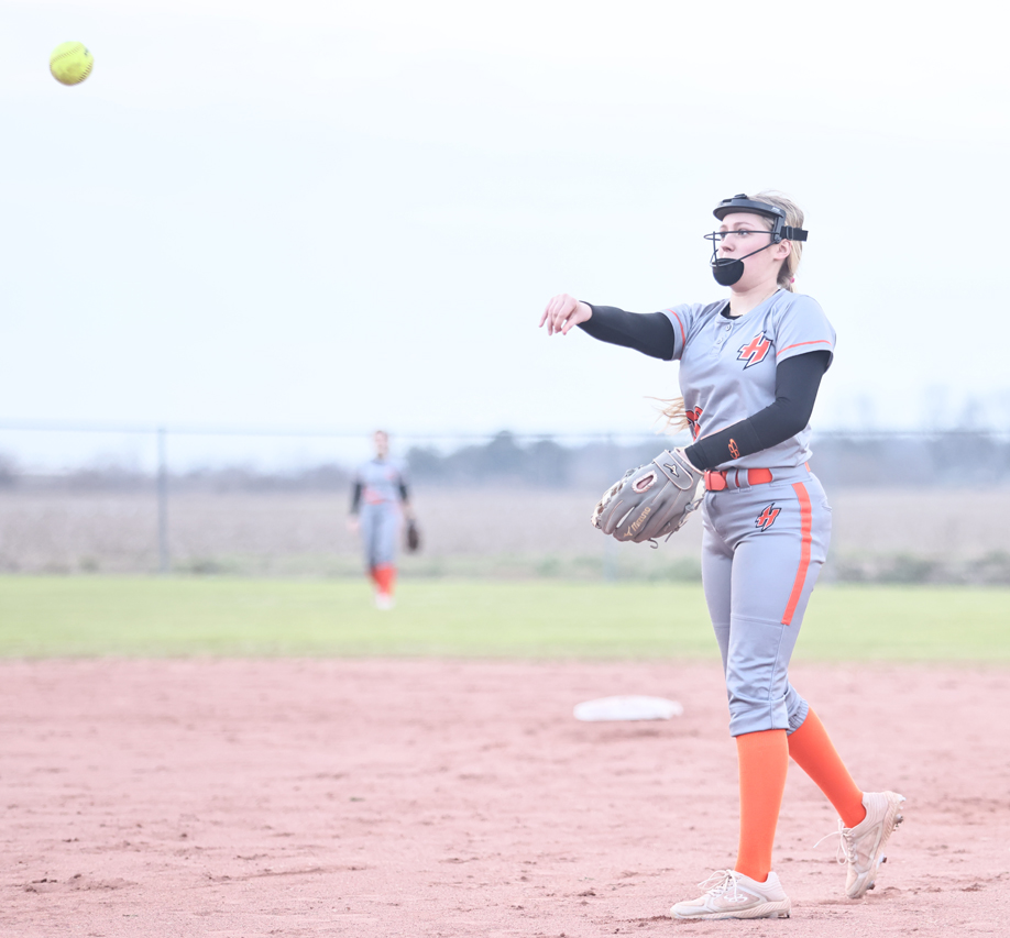Morris tosses no-hitter against Bay in season opener