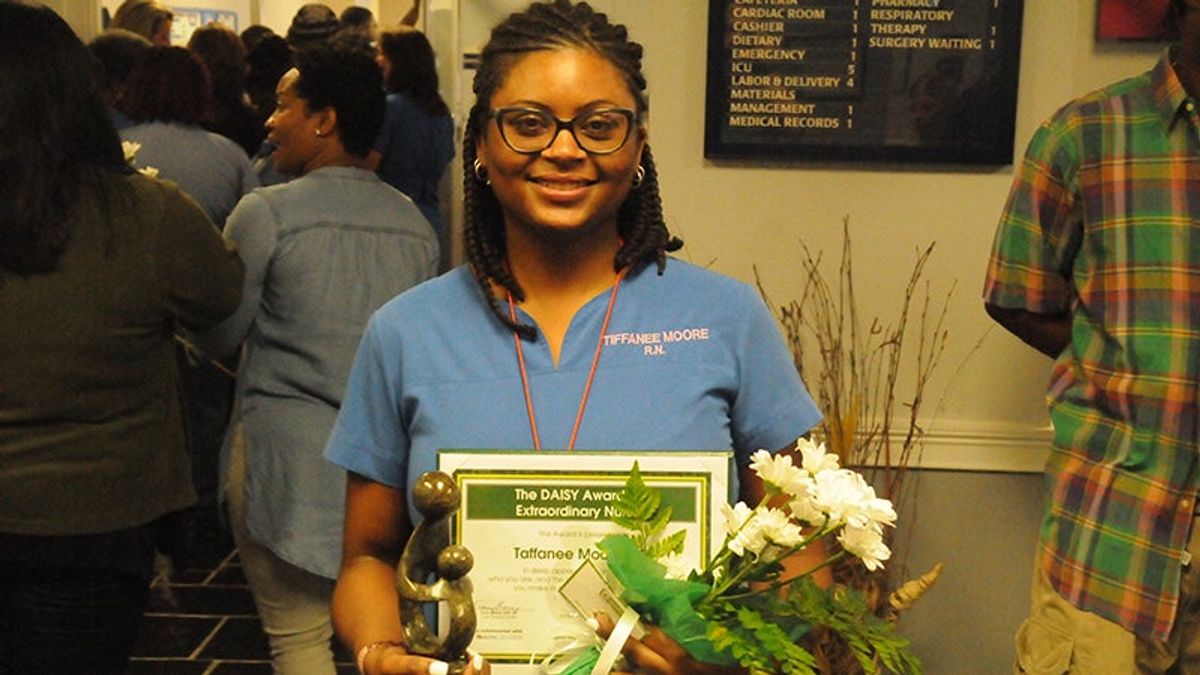 VRMC's Moore receives Daisy Award