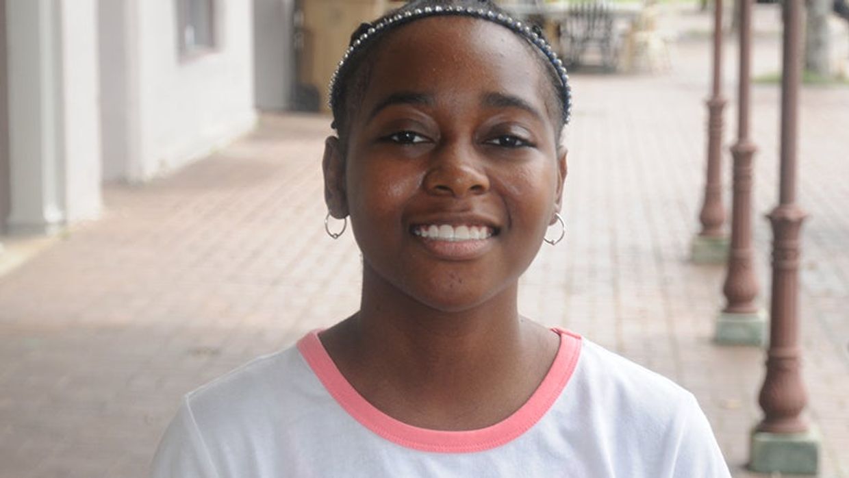 Ellis stays focused on educational goals