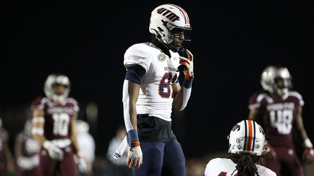 Nelson brothers playing college football