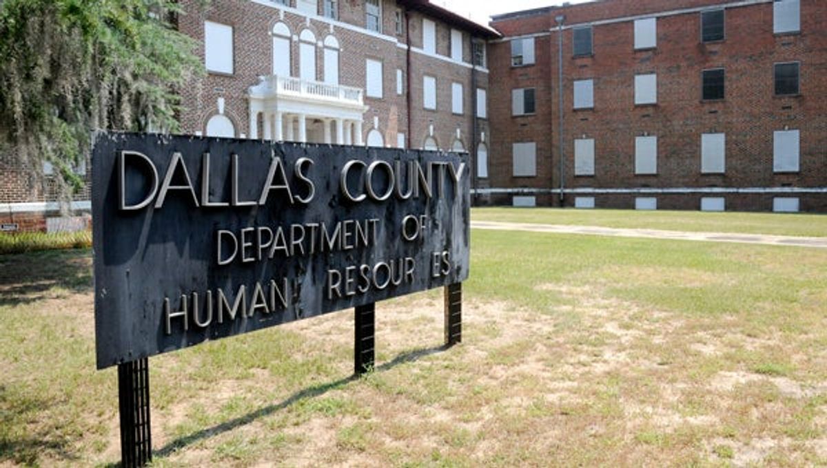 Old DHR building owners blame economy for slow progress