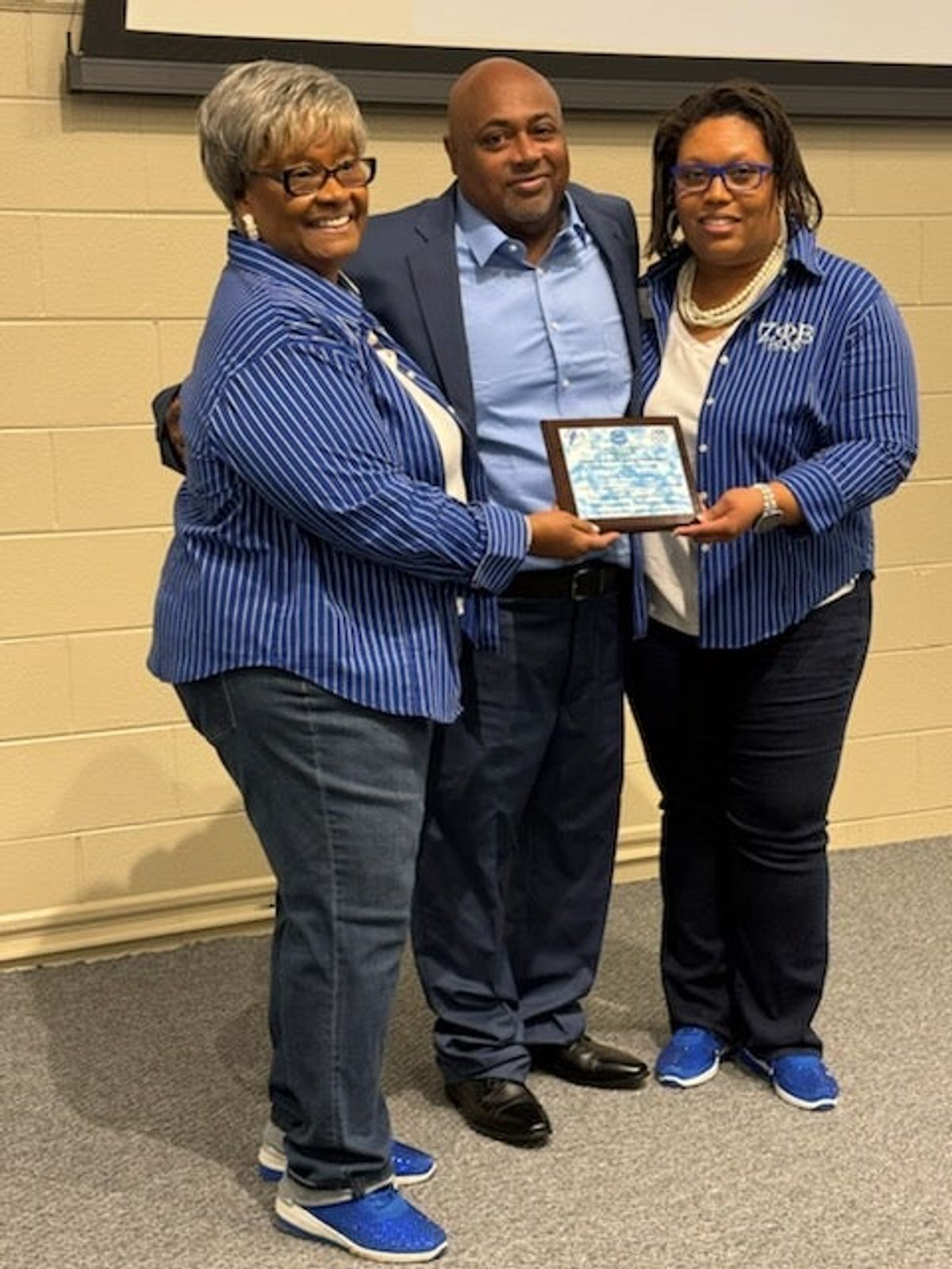 Jones receives Zeta Phi Beta Spirit of Hope Award