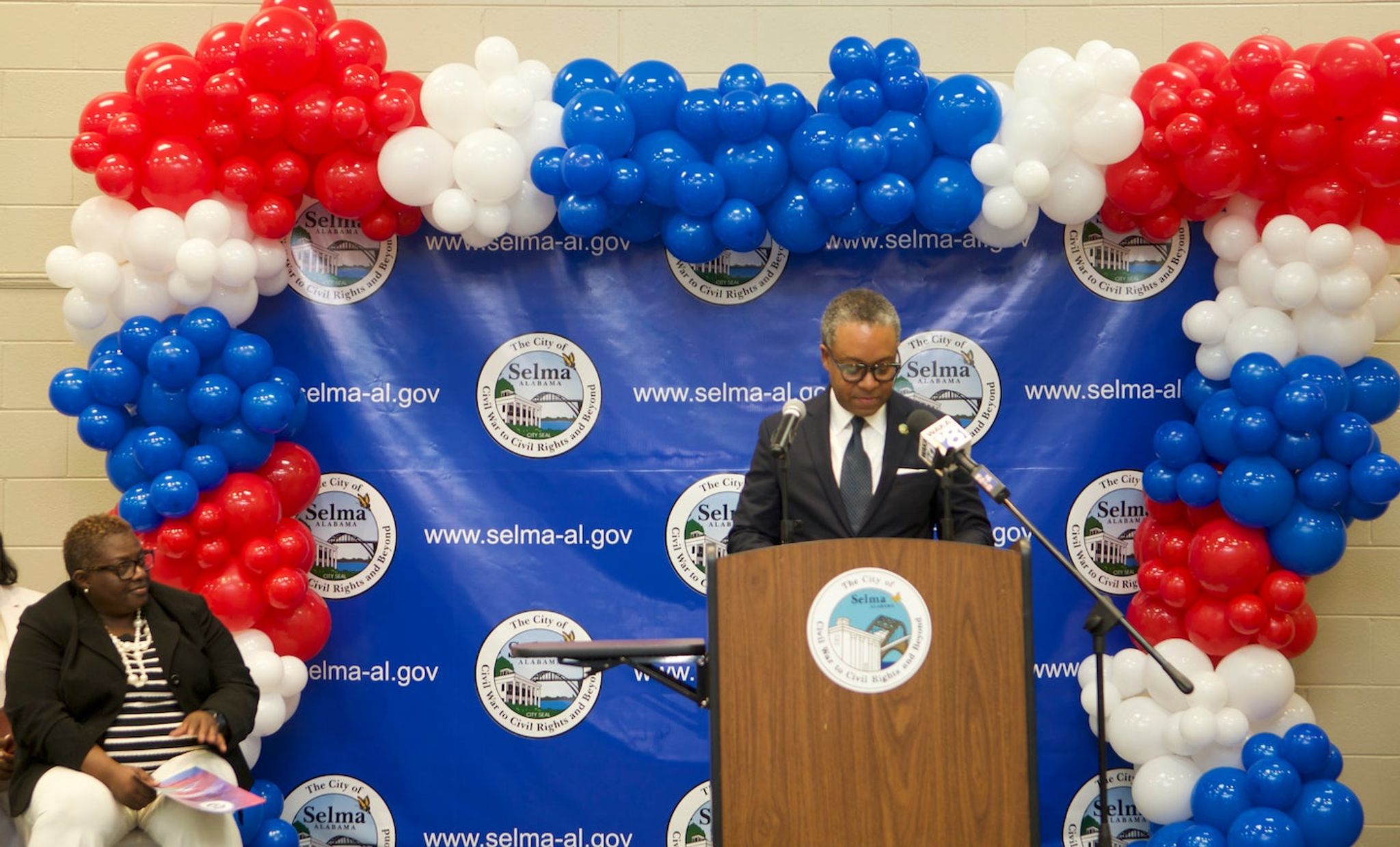 Selma swears in new Mayor Johnny Moss III and council member...