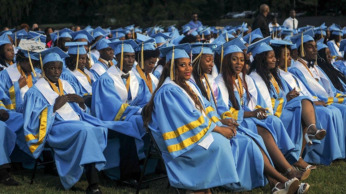 Selma High to have graduation parade Saturday