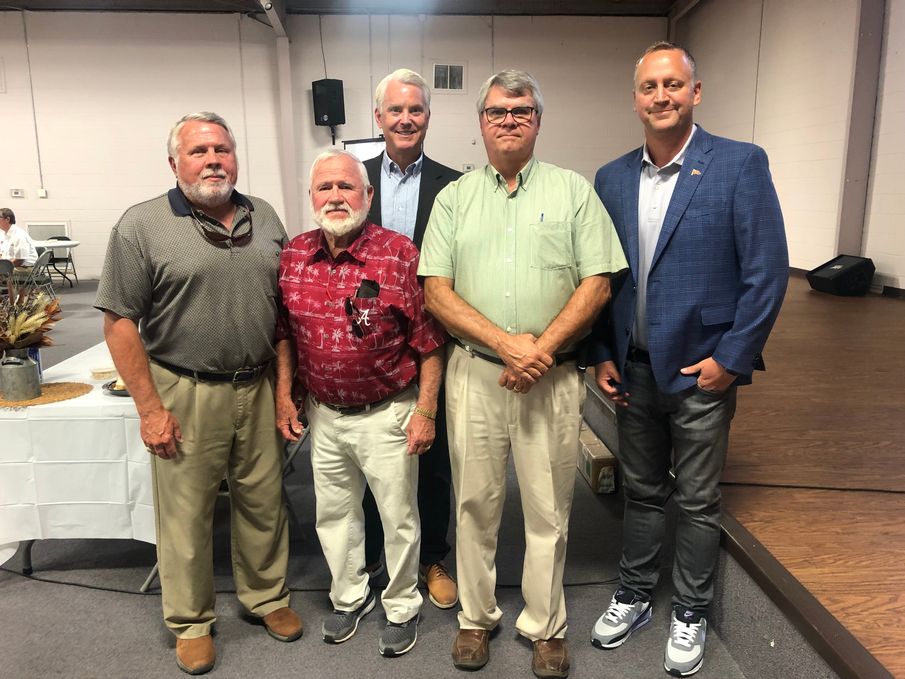 Longshore, McKnight talk football at Selma QB Club