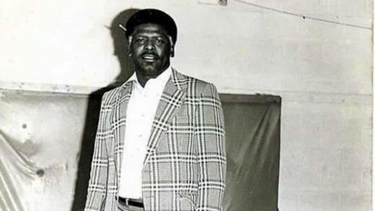 Coach Sewell remembered by players