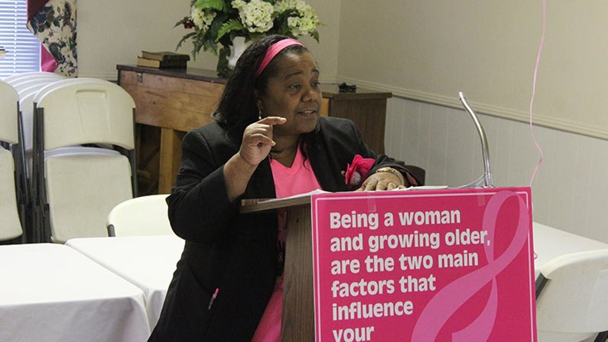 Links promote breast cancer awareness