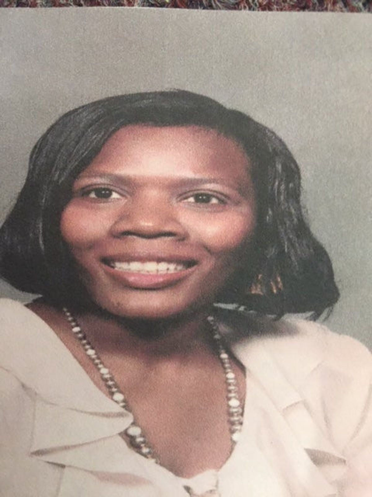 Gwendolyn Yvonne Bates