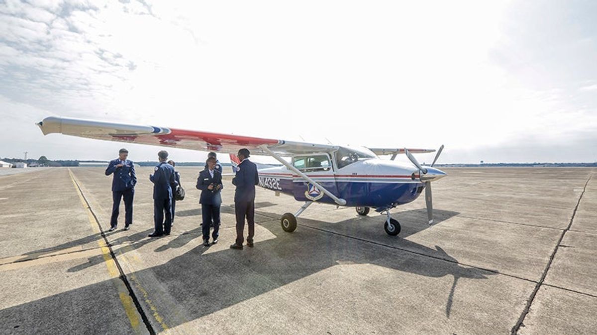 Southside JROTC cadets fly as part of orientation program