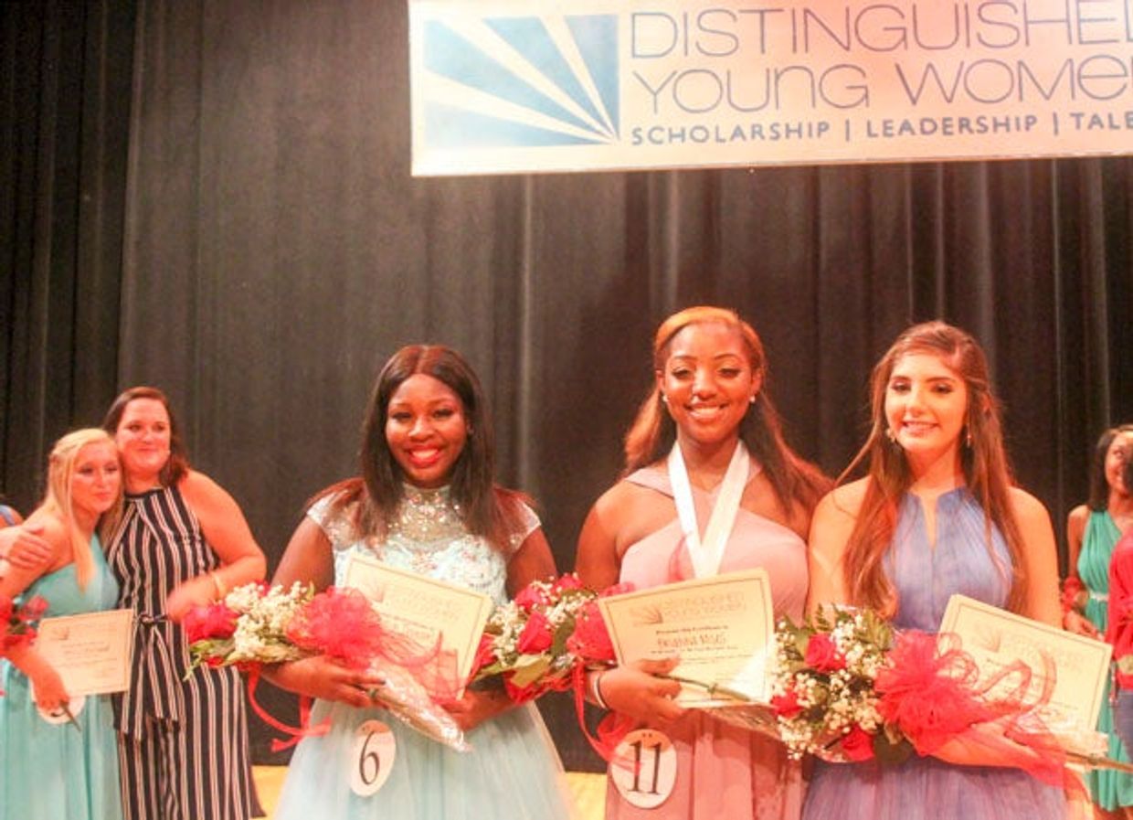 Miles named 2020 Distinguished Young Woman of Dallas County