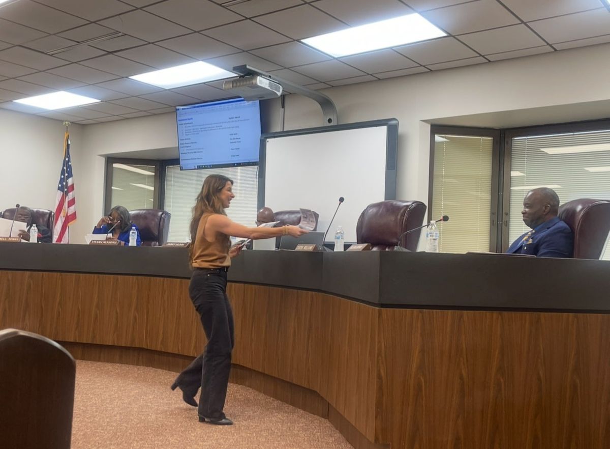 Commission discusses idea of 'rotating' dump trucks