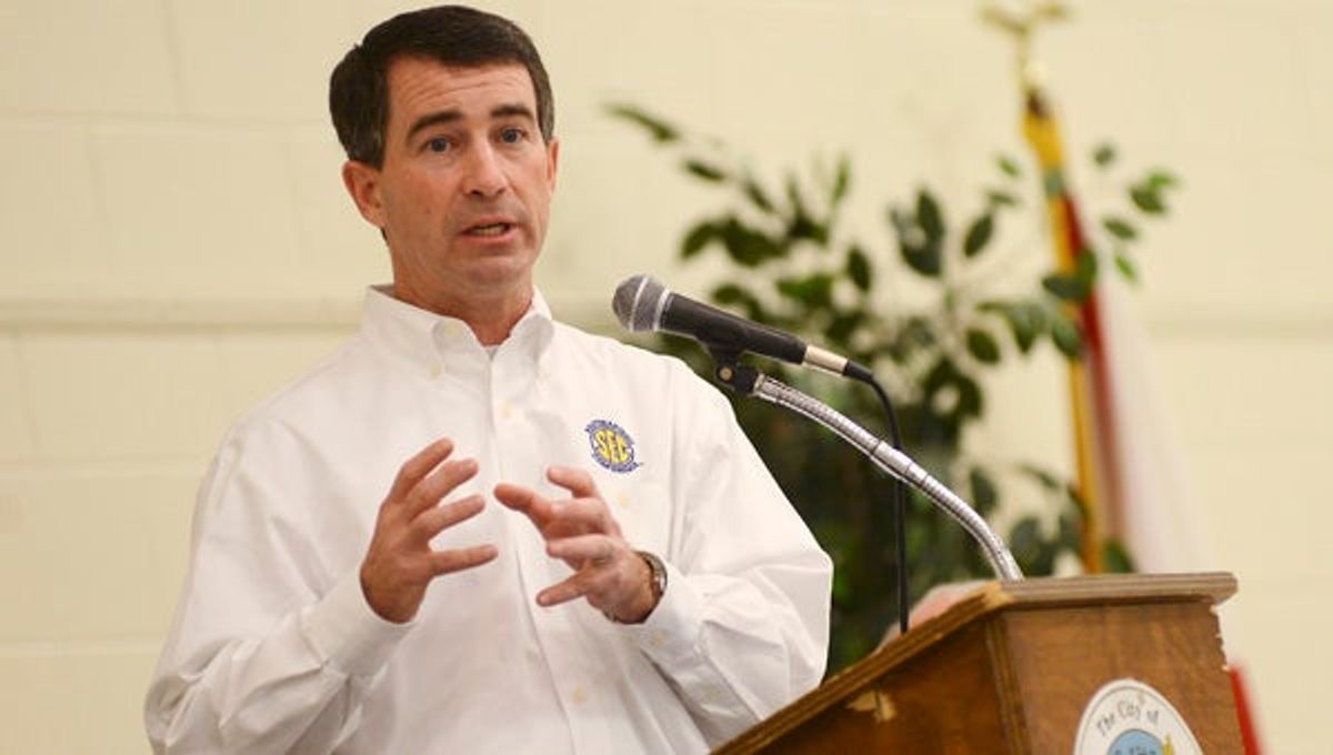SEC referee talks about schedules, scrutiny