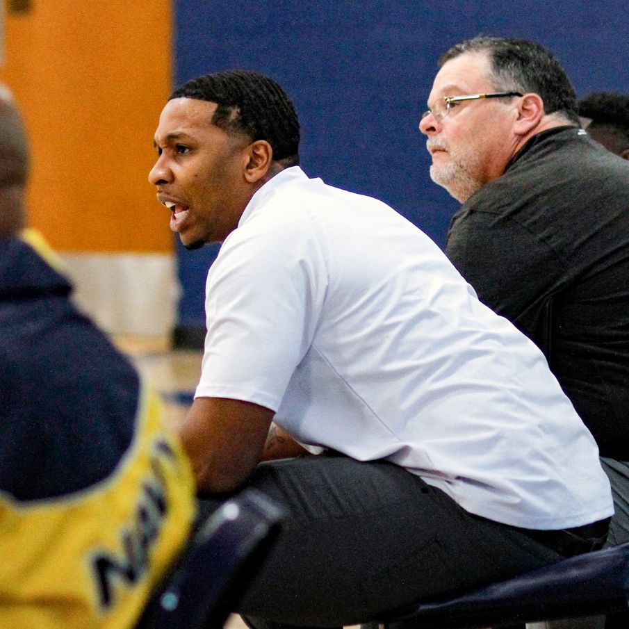 Dallas County hires new boys basketball coach