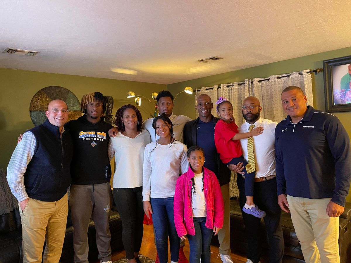 Selma High DB Dakaari Nelson signs with Penn State