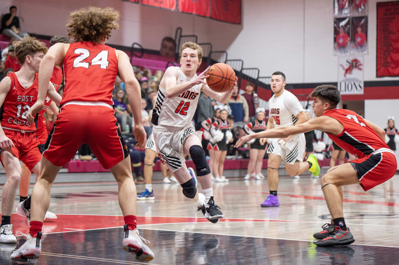 Senath-Hornersville claims victory in unlikely rivalry game against Ea...