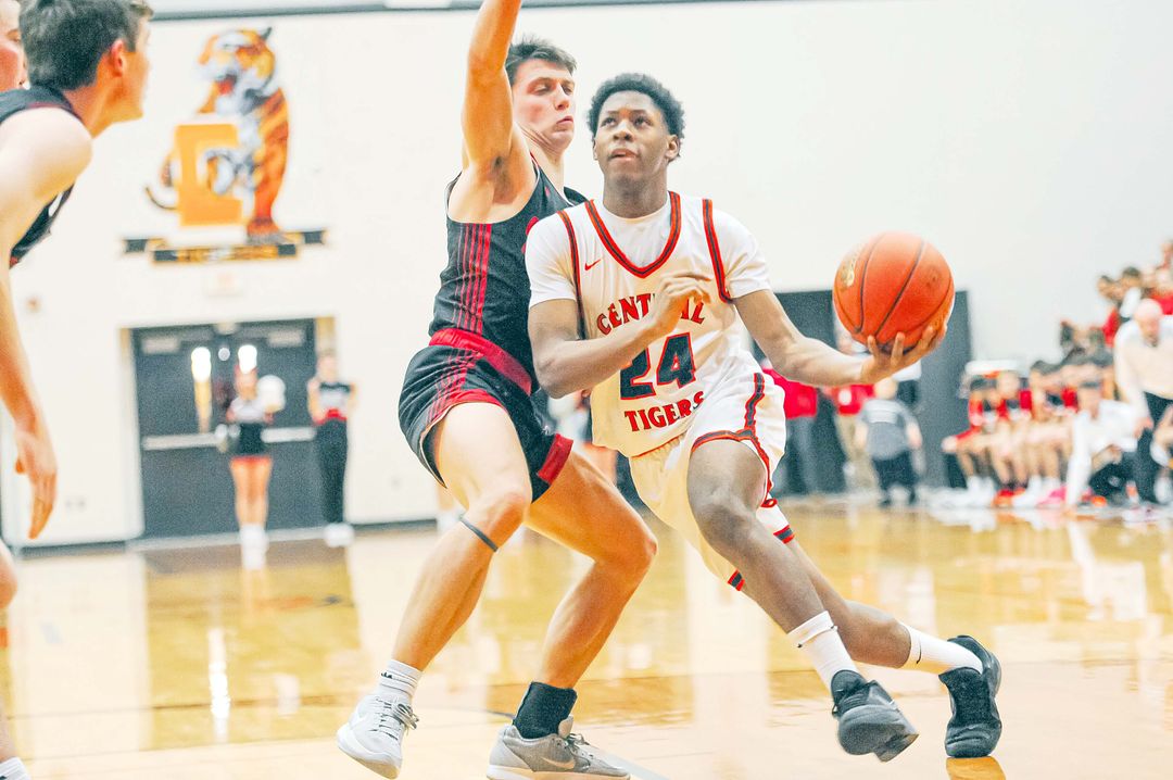 Semoball Boys Basketball Top 10, Jan. 26: Scott City approaches top-fi...